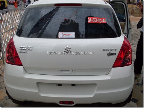 JuzPictures: Maruti Suzuki Swift Glam Limited Edition Pictures